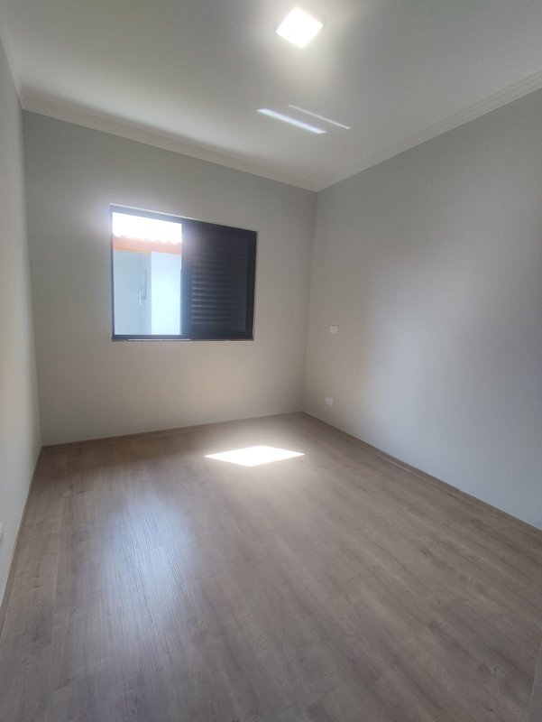 Casa Terrea com 3 dormitórios sendo 1 suíte para comprar em Atibaia ...